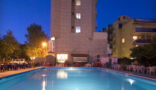 Hotel Jumbo Rimini, albergo 3 stelle Marebello di Rimini
